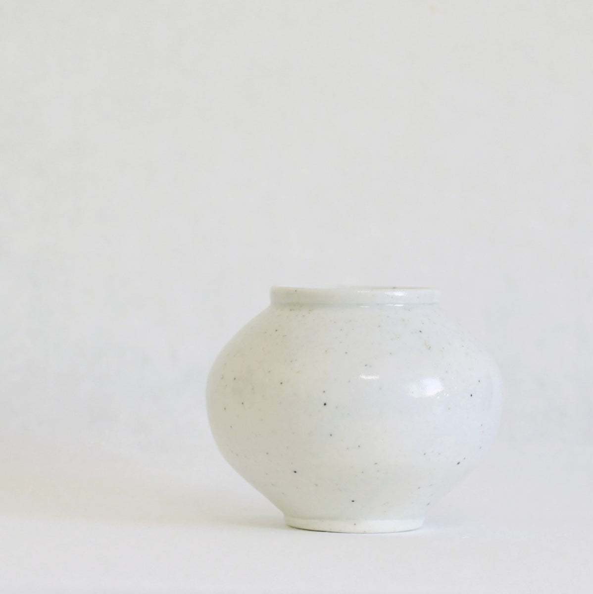 Korean White Porcelain Baby Moon Jar – Seoul Lane